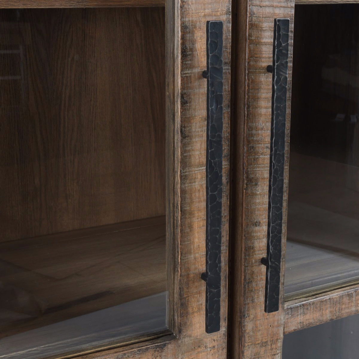 Alida Cabinet