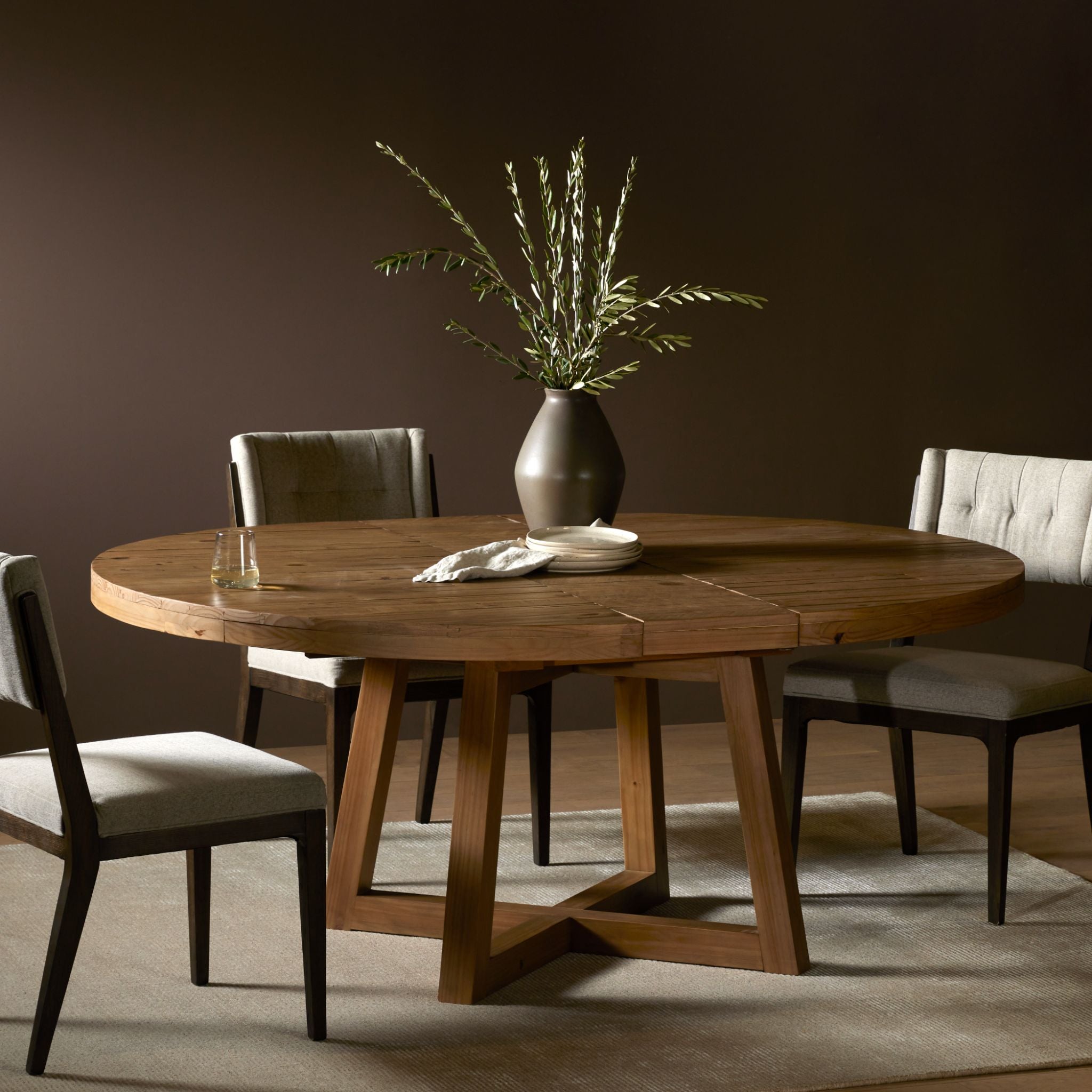 Expandable Round Dining Room Tables